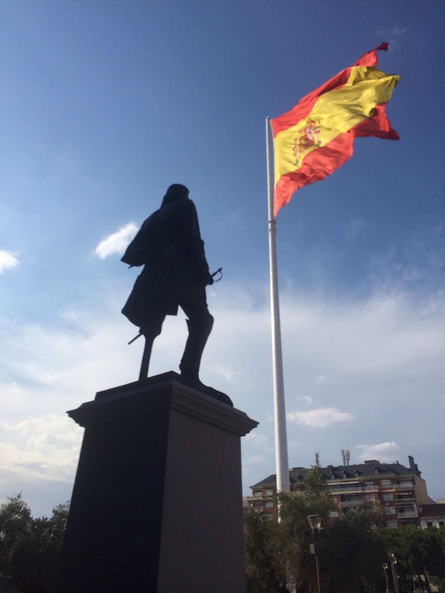 Bandera de España, nuevo diseño, pero larga Historia